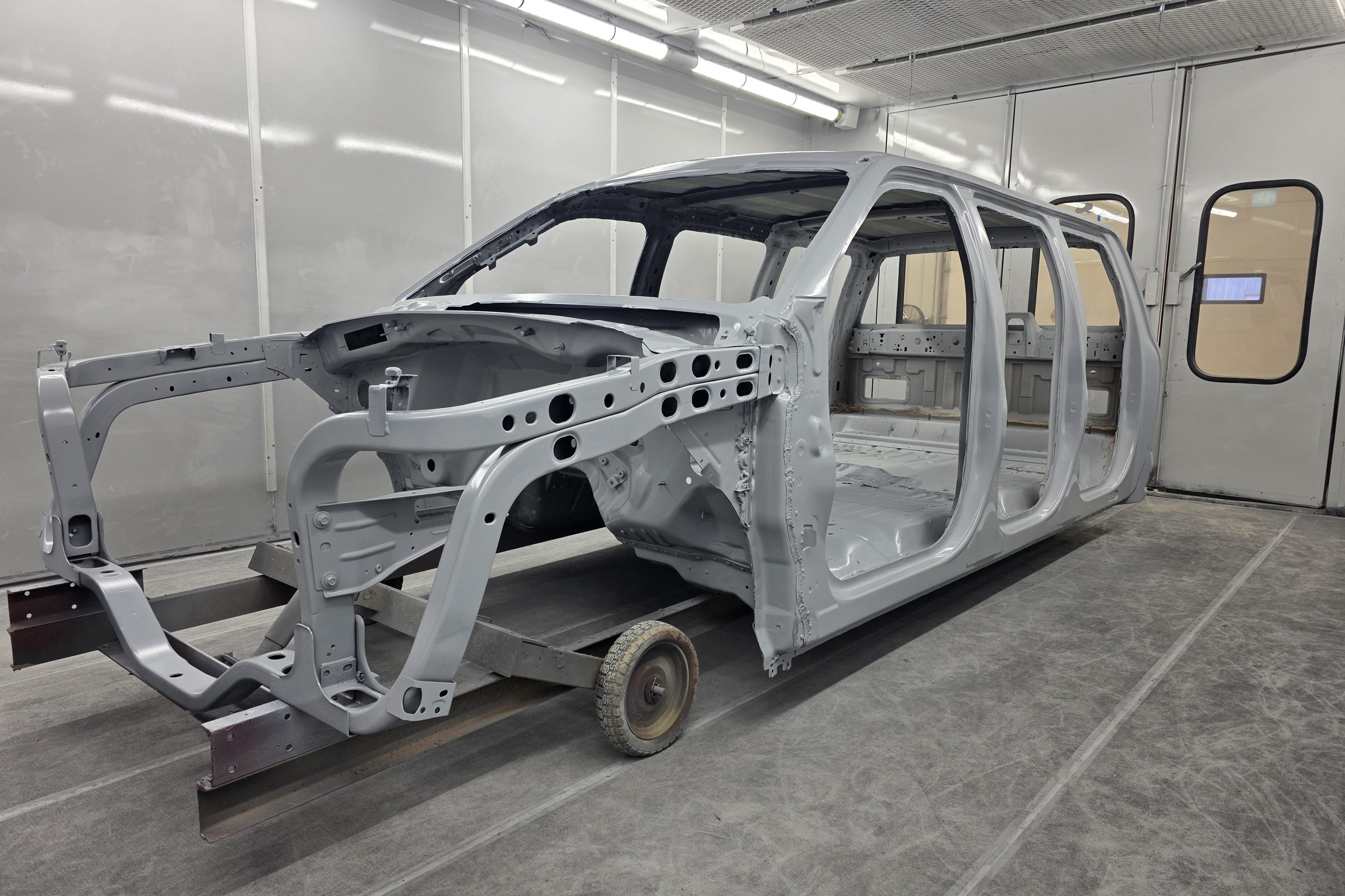 King Series Six-Door Ford Truck Kit Is A Big-Family Solution