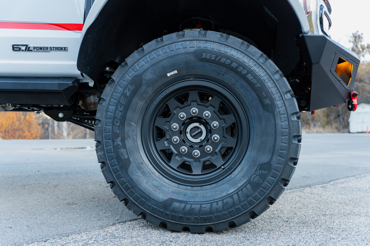 Six Door $300,000 6.7L Power Stroke 2025 Ford F-550